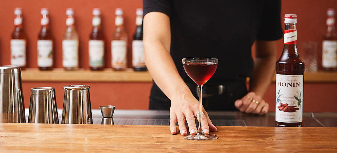 MONIN: a wide range of syrups and flavours to make cocktails, coffees