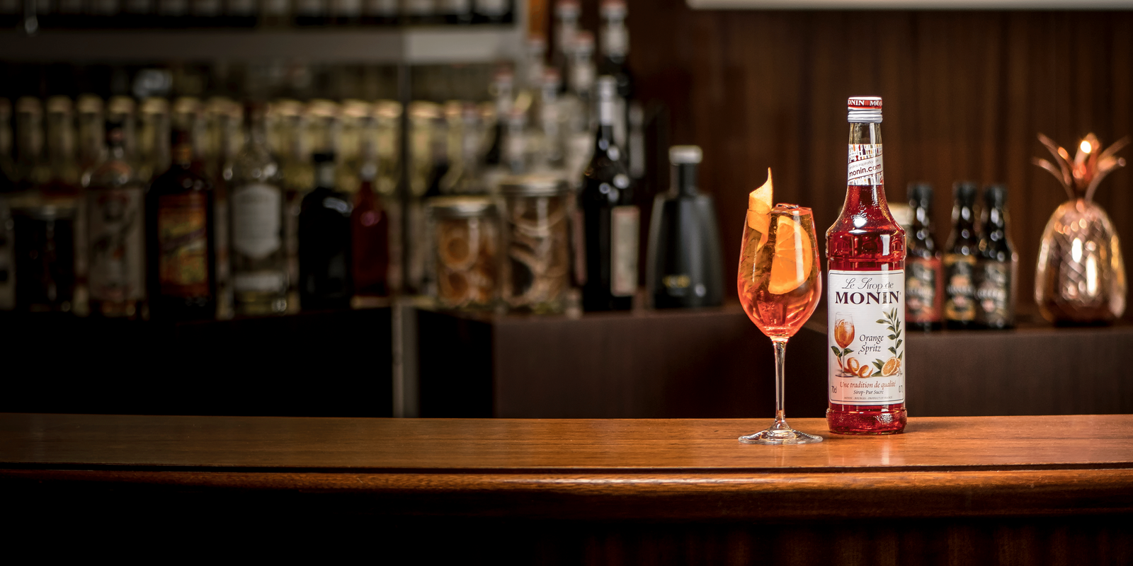 MONIN: a wide range of syrups and flavours to make cocktails, coffees